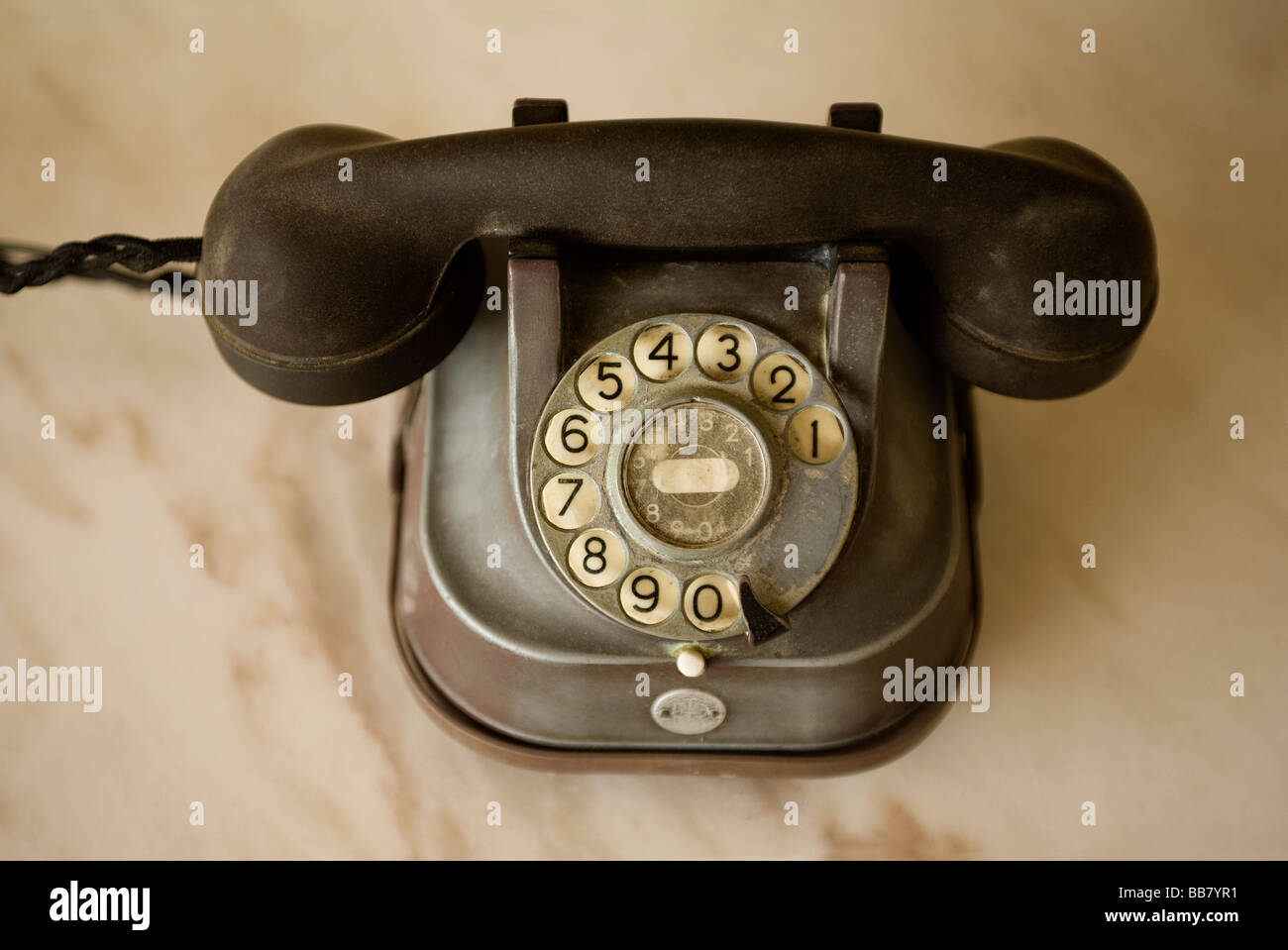 Antique phone hi-res stock photography and images - Alamy