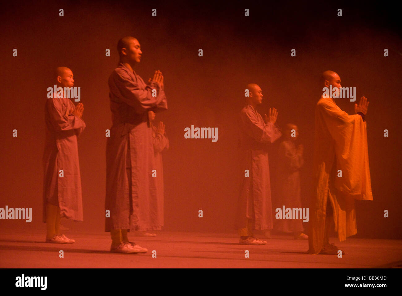 Shaolin monks hi-res stock photography and images - Alamy