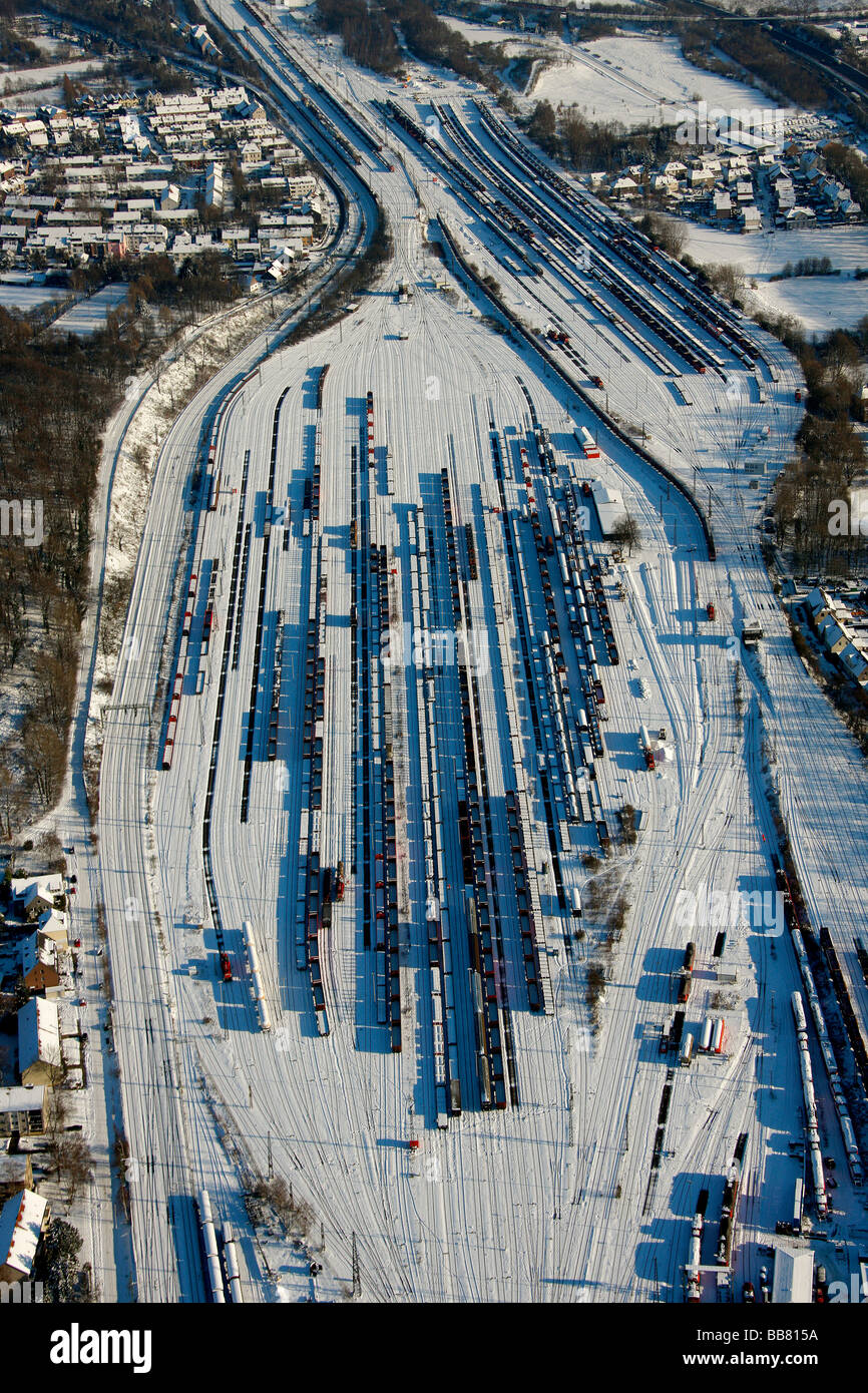 Yard switchyard train hi-res stock photography and images - Alamy