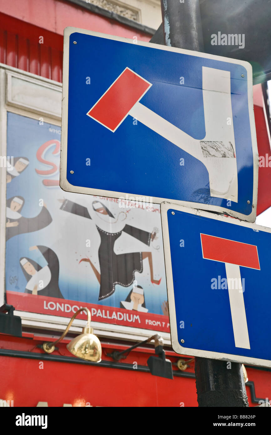 confusing roadsign in london Stock Photo - Alamy