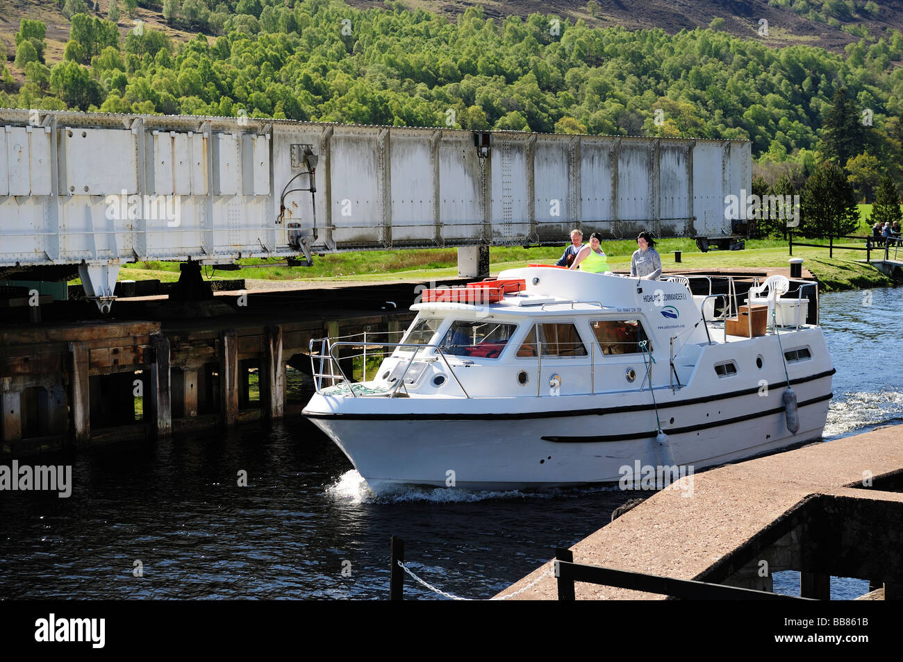Cabin cruiser scotland hi-res stock photography and images - Alamy
