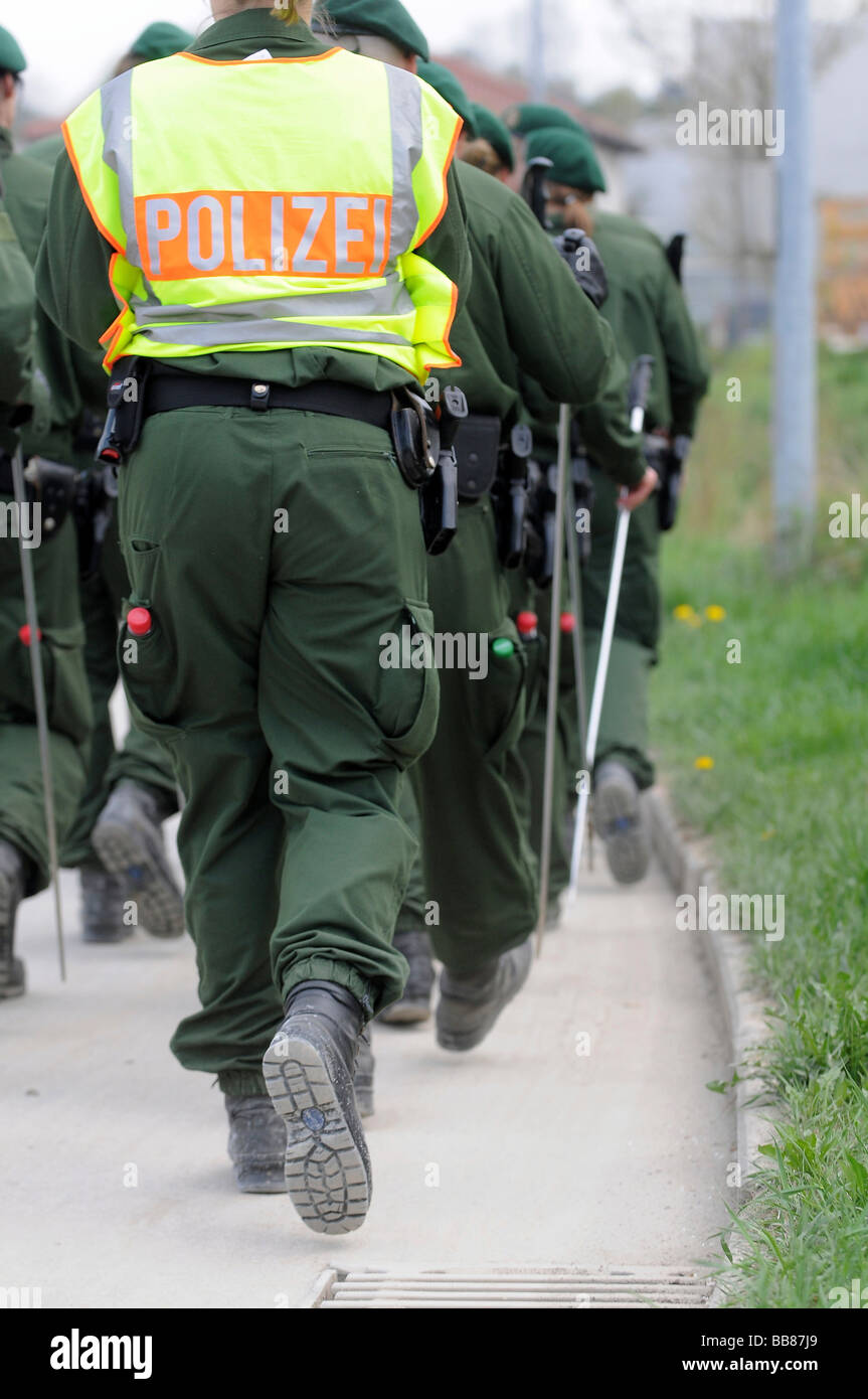 Deutsche polizei uniform hi-res stock photography and images - Alamy