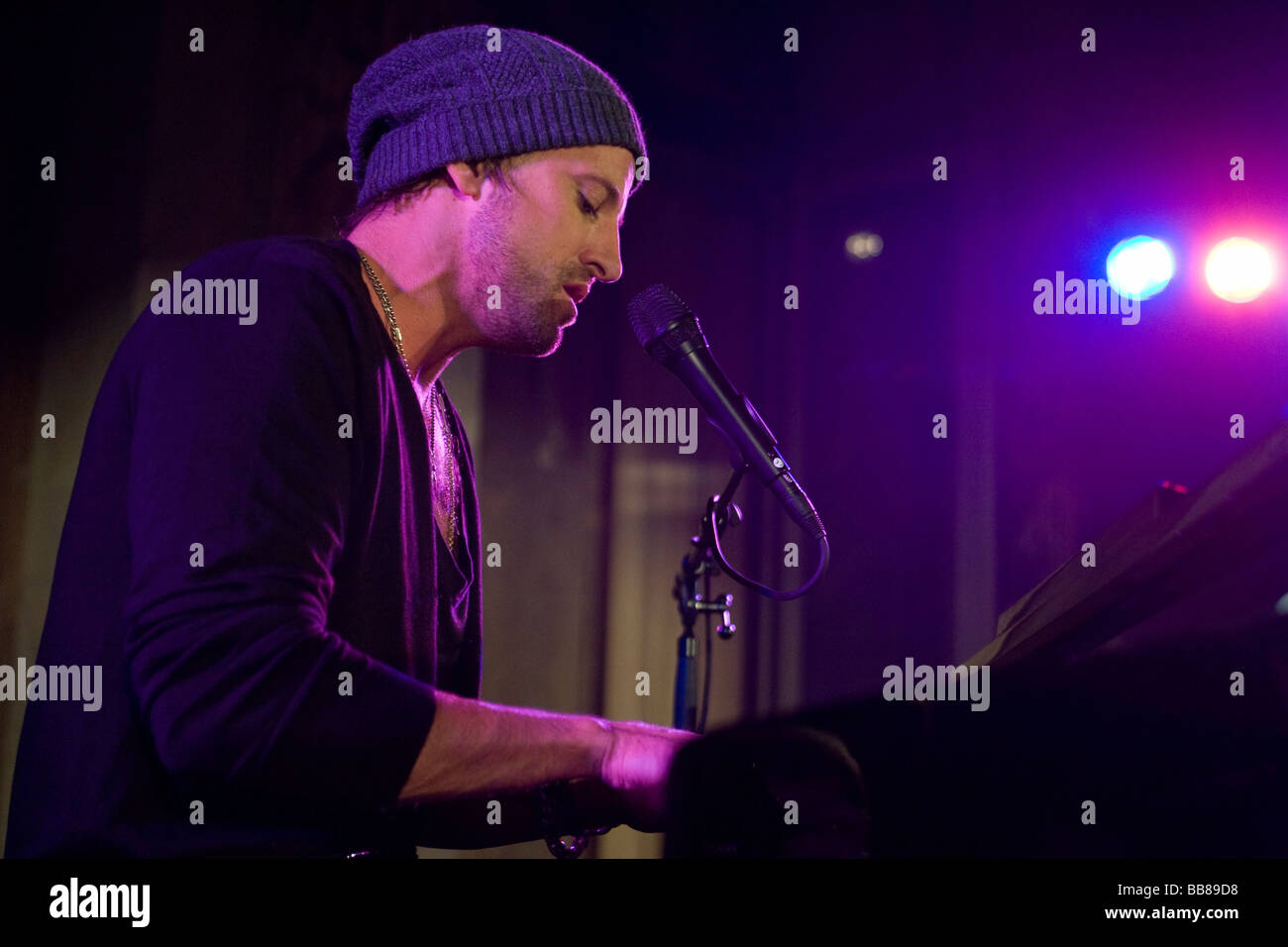 Daniel powter hi-res stock photography and images - Alamy