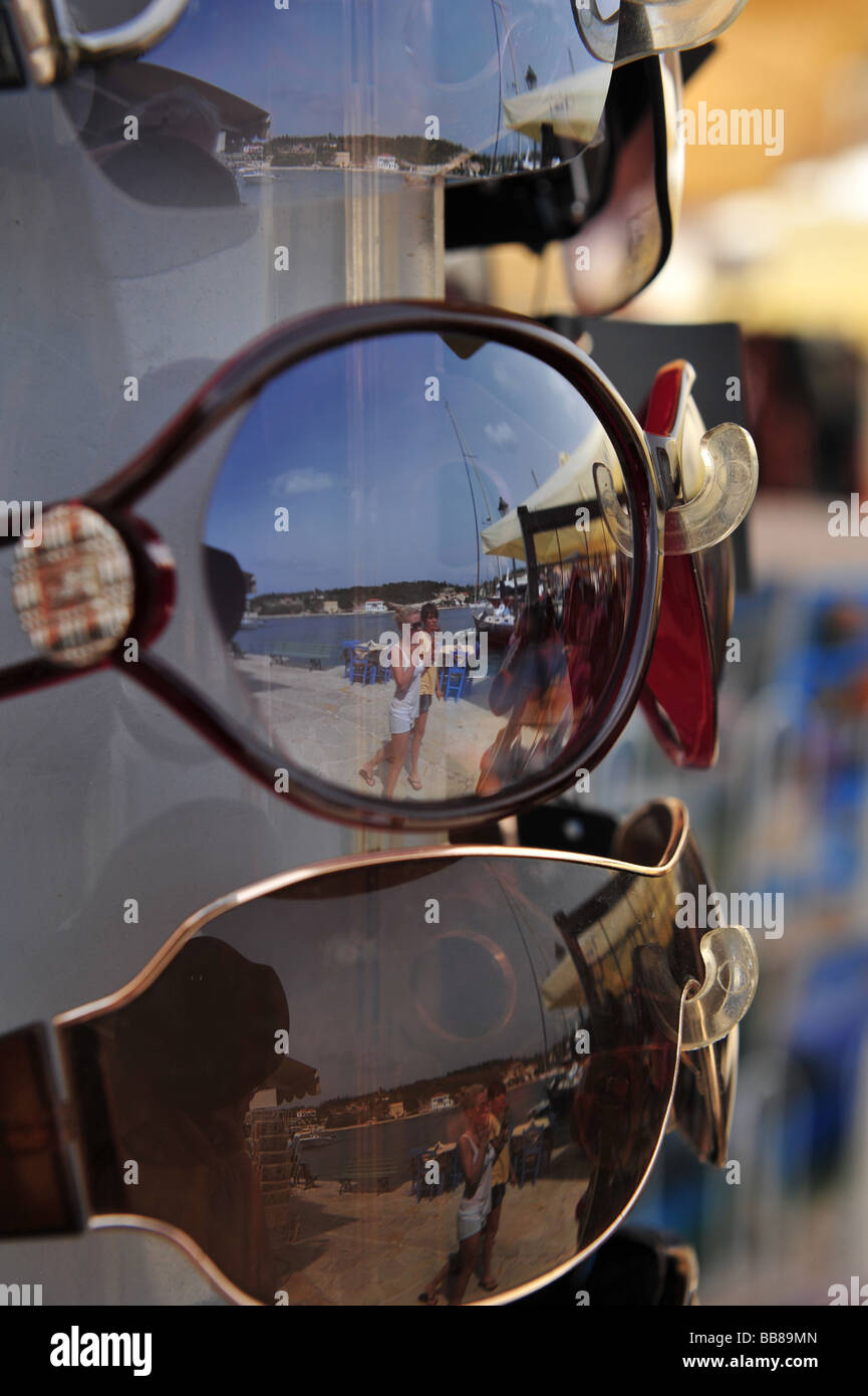 Pairs of sunglasses hi-res stock photography and images - Alamy
