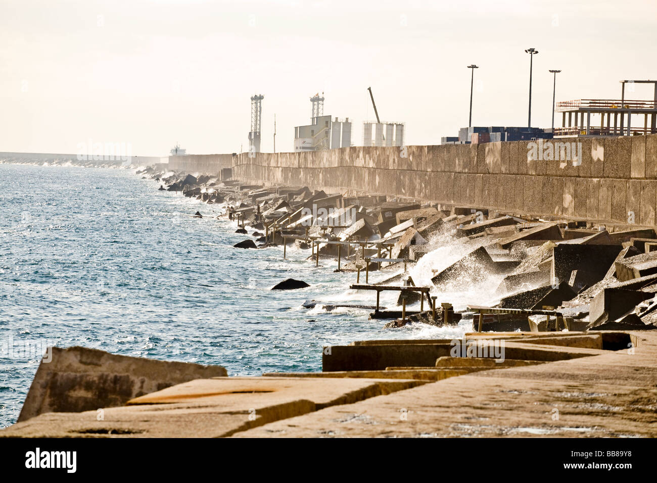 Breakwater construction hi-res stock photography and images - Alamy