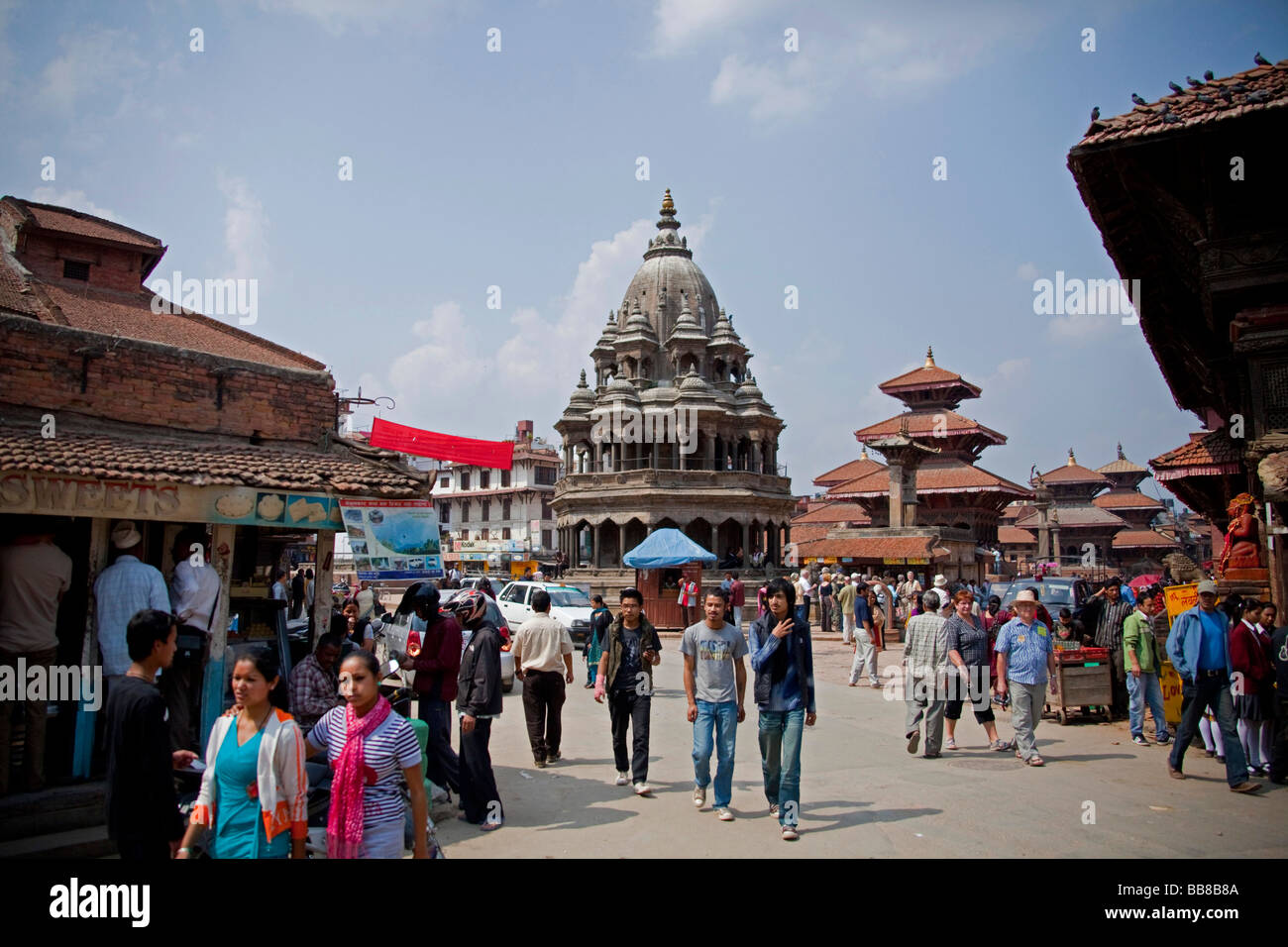 Street scene, market, people in Kathmandu, Nepal Stock Photo - Alamy