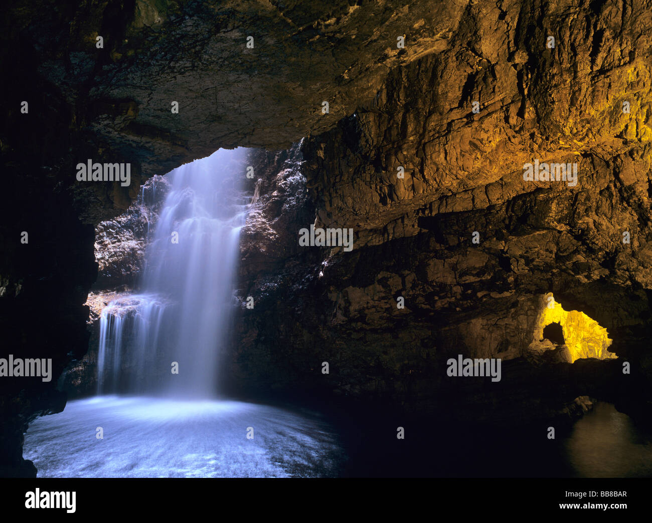 Scotland cave caves hi-res stock photography and images - Alamy
