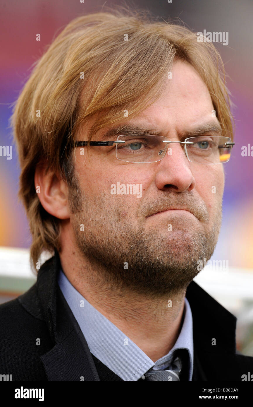 Jurgen klopp head coach hi-res stock photography and images - Alamy