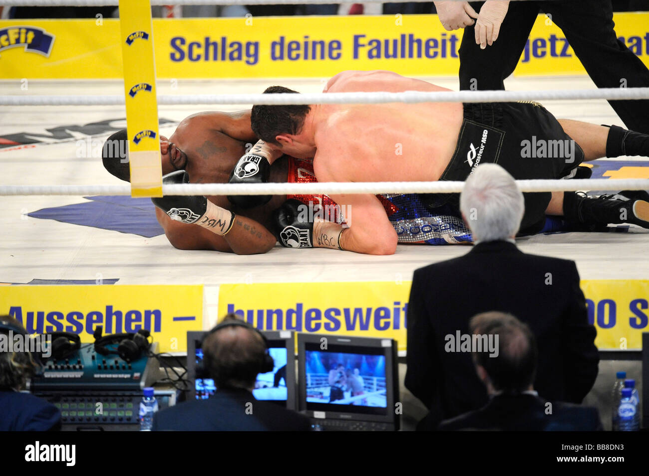 Heavyweight boxers hi-res stock photography and images - Alamy