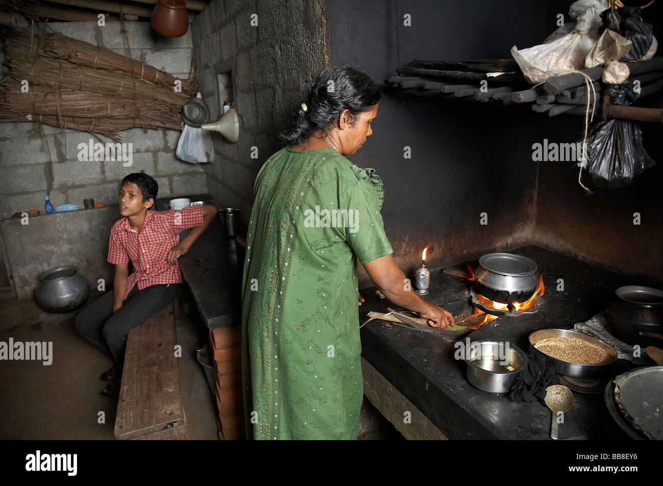 Boiling in water High Resolution Stock Photography and Images - Alamy