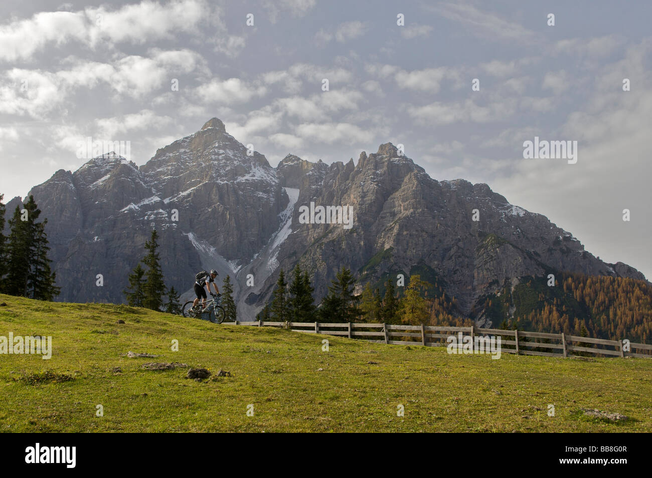 Mountainbikers at the Serles mountain, Mieders, Stubaital valley, Tyrol ...