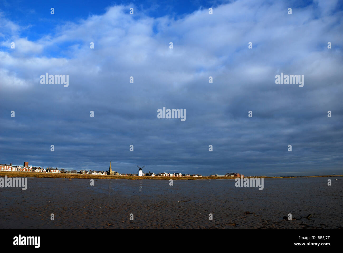 Mudscape hi-res stock photography and images - Alamy