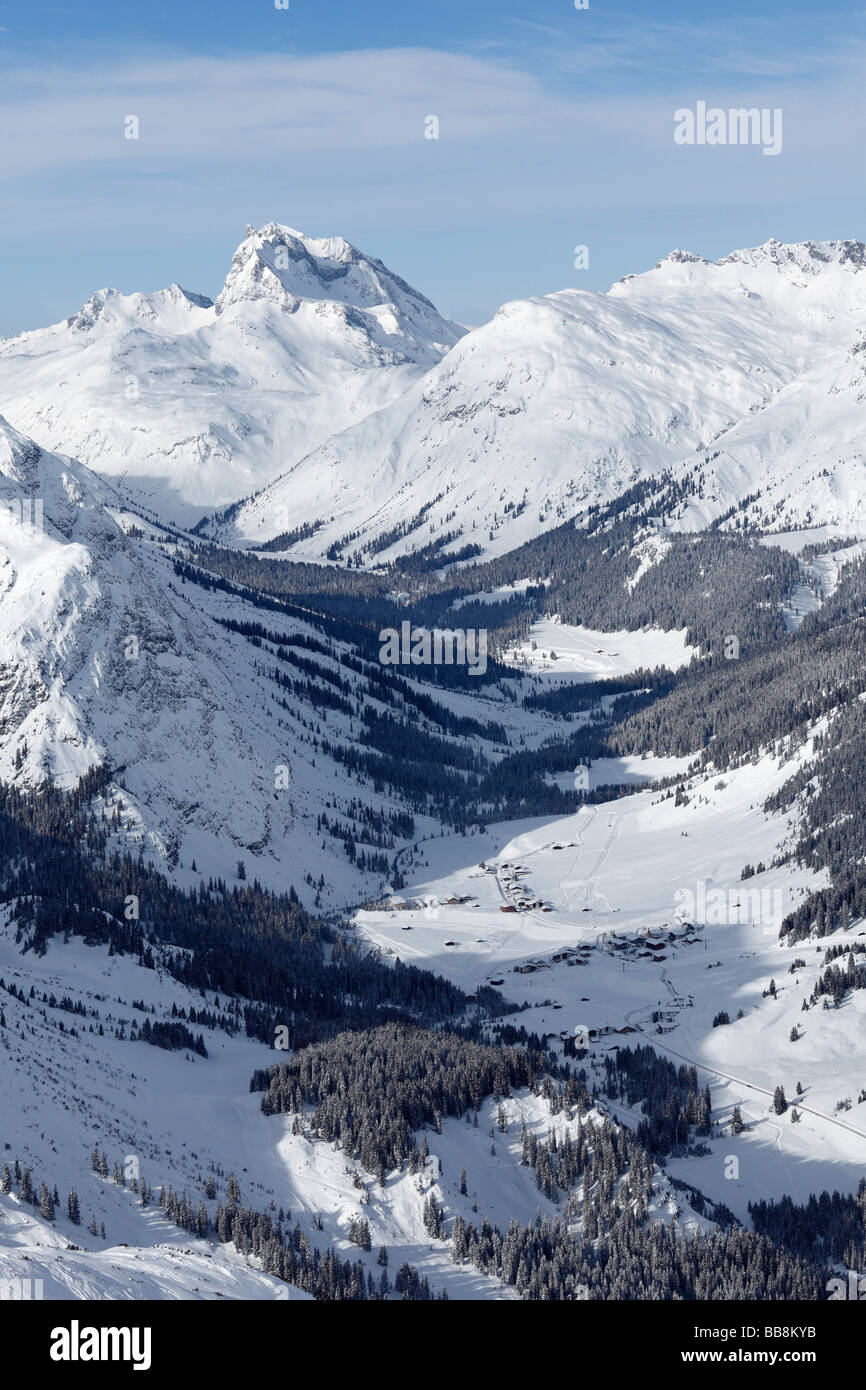 Upper Lech Valley with Rote Wand mountains, village of Zug near Lech ...