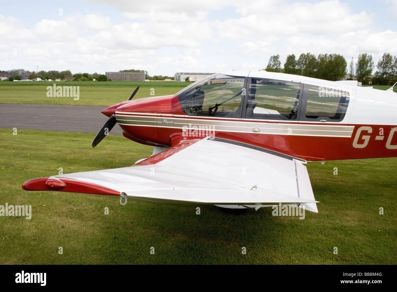 Pierre Robin CEA DR400-160 Chevalier Knight G-BAHL on the ground at ...