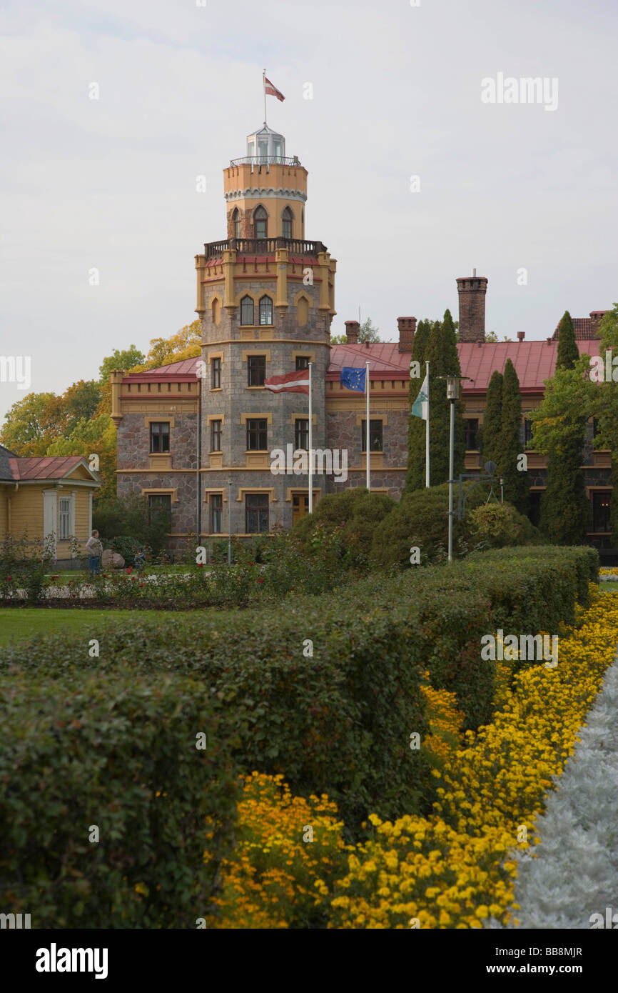 Siguldas pils hi-res stock photography and images - Alamy