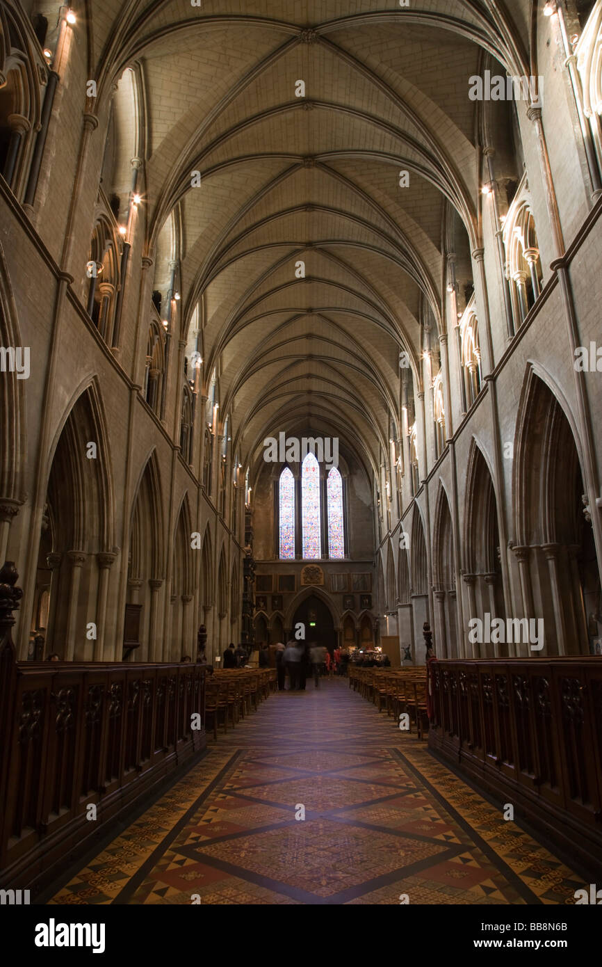Cathedral church interior design hi-res stock photography and images ...