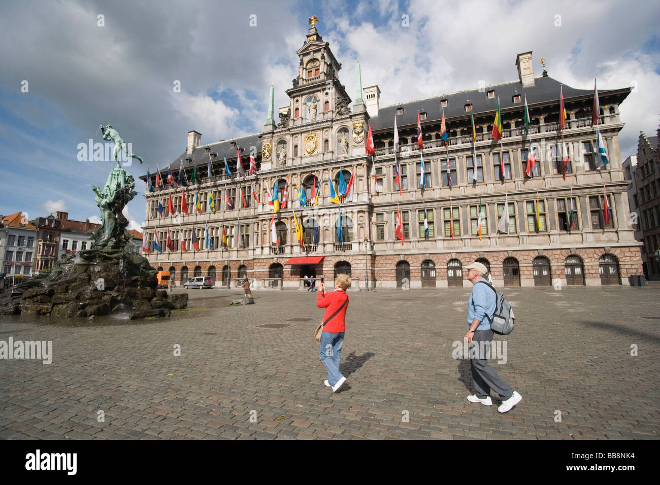 Grote Markt with Brabo Fountain and Stadhuis or City Hall, Antwerp ...