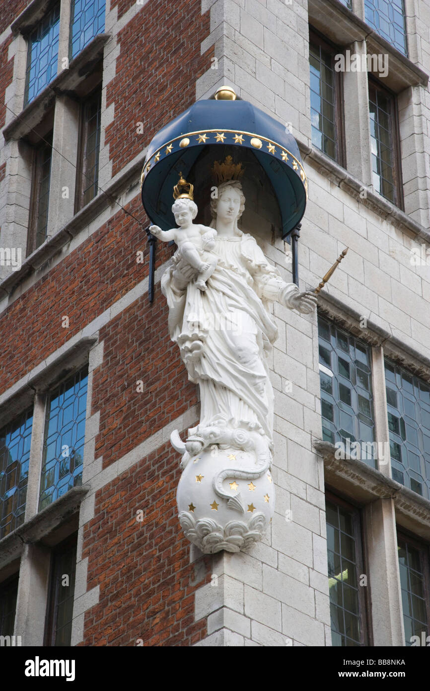 Statue of Virgin Mary and Child, corner of Wissel straat and Grote ...