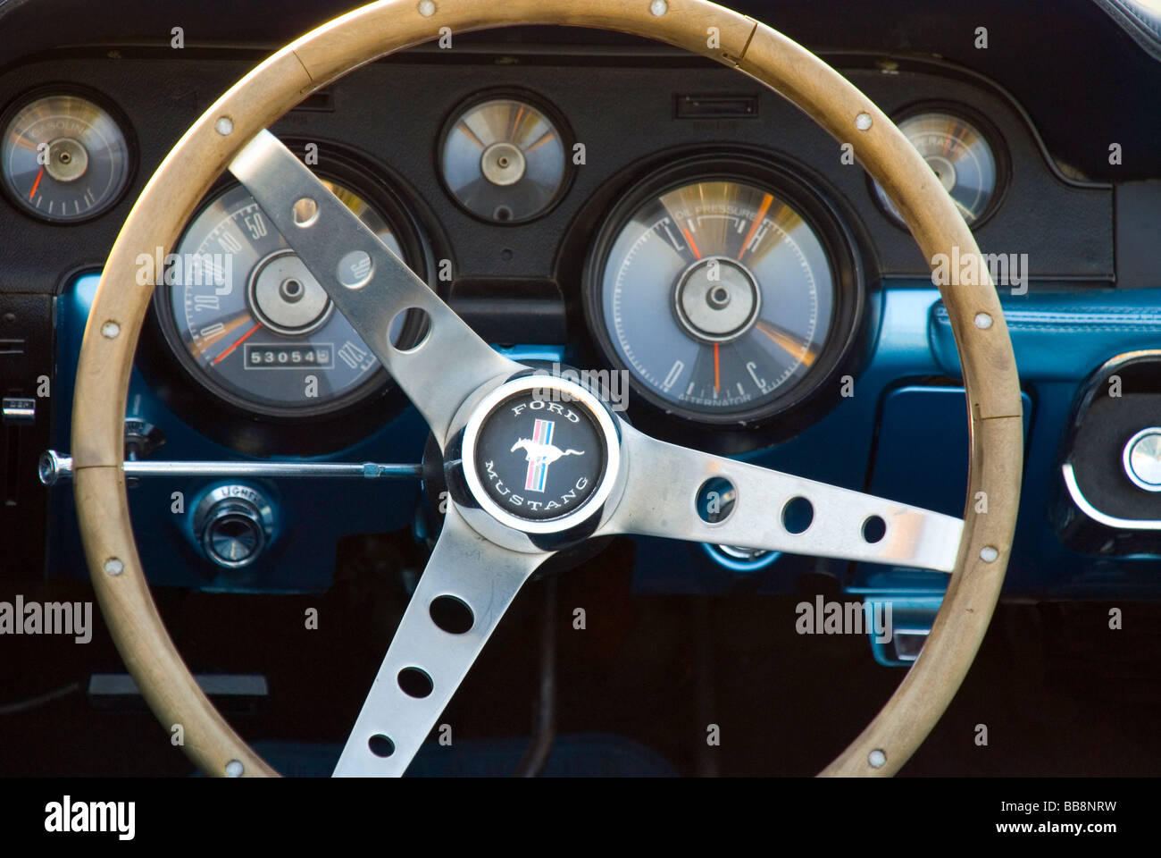 Ford mustang 1964 hi-res stock photography and images - Alamy