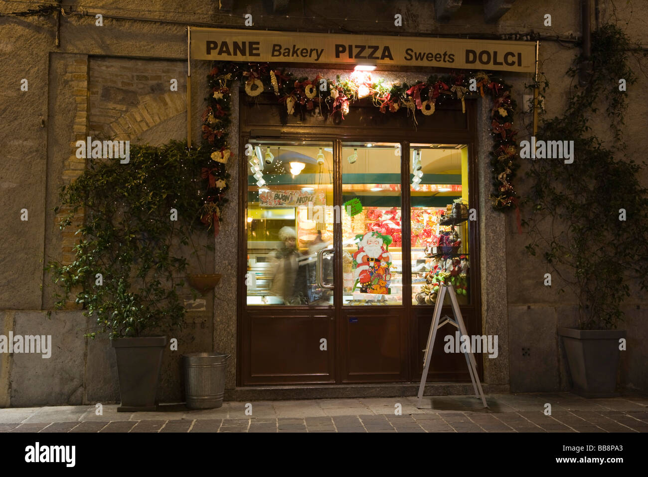 Italian bakery exterior hi-res stock photography and images - Alamy
