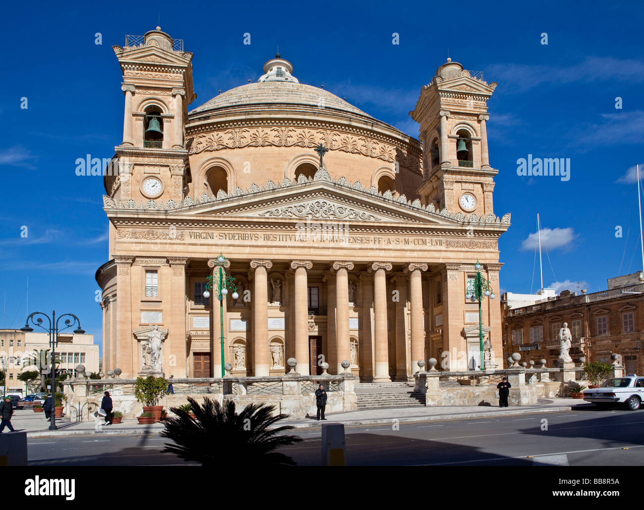 Mosta dome rotunda santa marija hi-res stock photography and images - Alamy