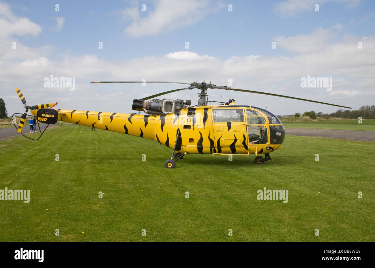 Aerospatiale SA316B Alouette 111 N9362 on the ground at Breighton ...