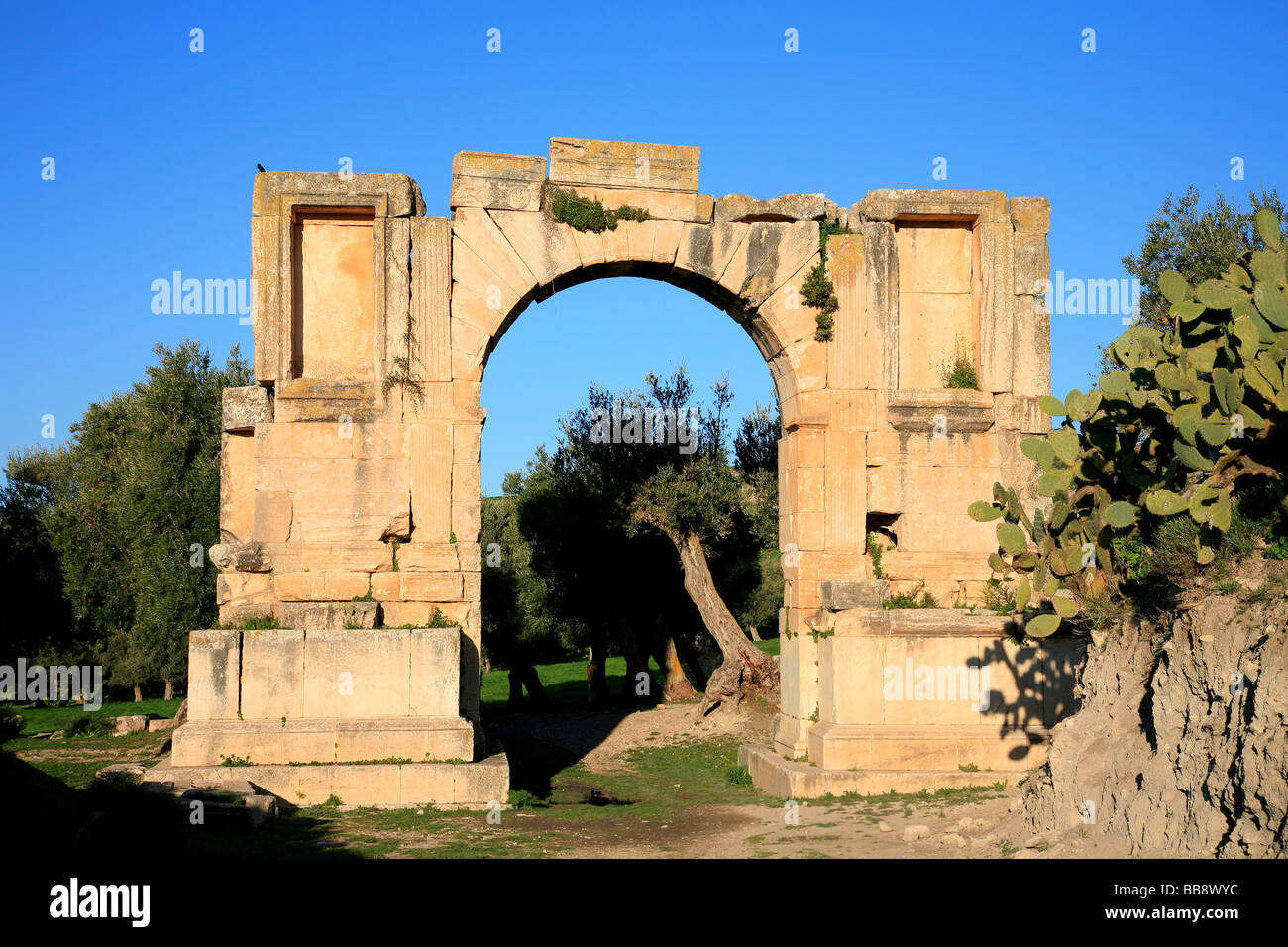 Arch alexander severus ruins hi-res stock photography and images - Alamy