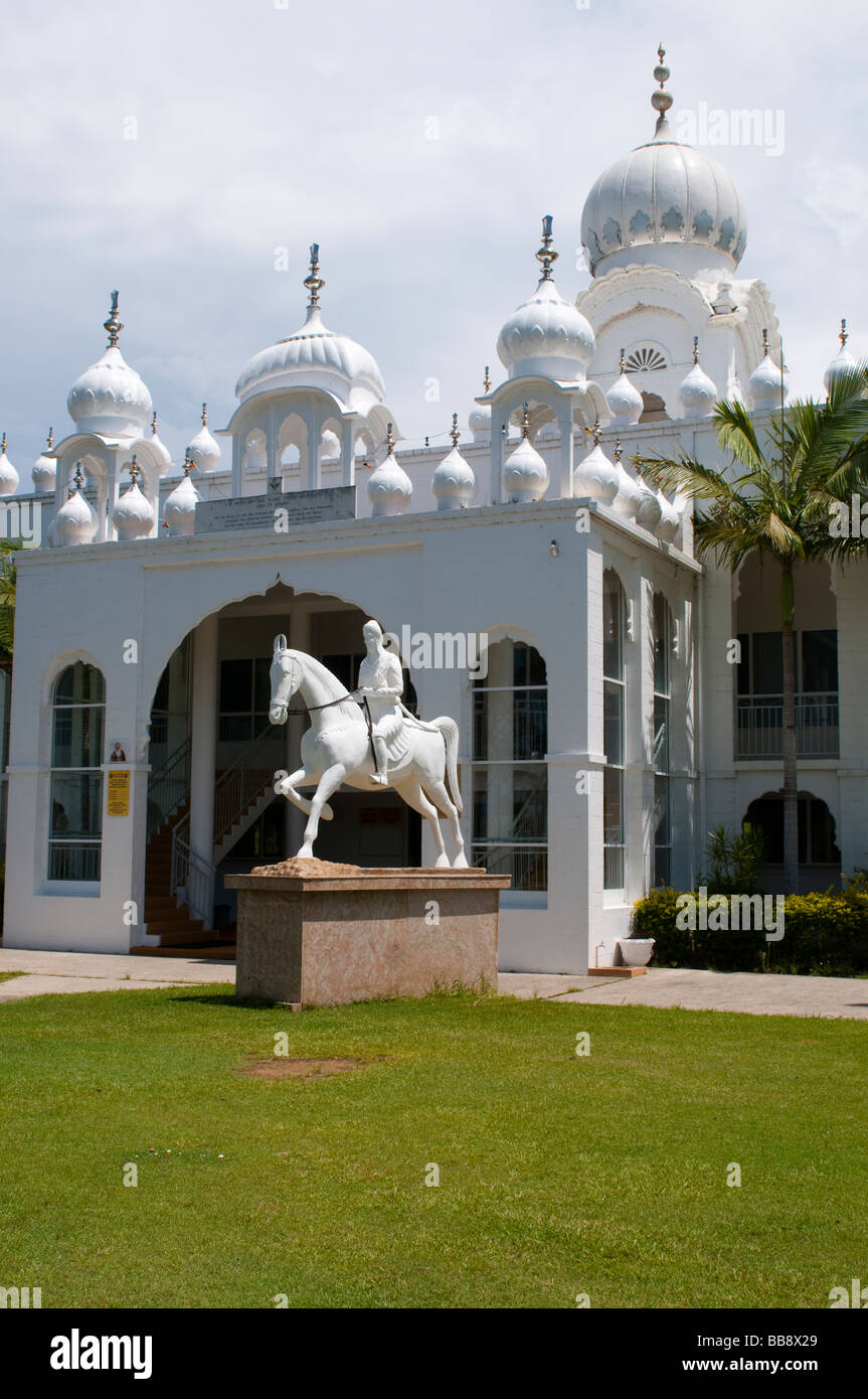 Sikh statue hi-res stock photography and images - Alamy