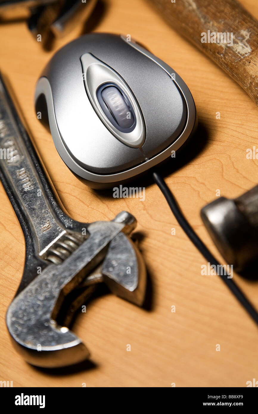 Hammer computer hi-res stock photography and images - Alamy