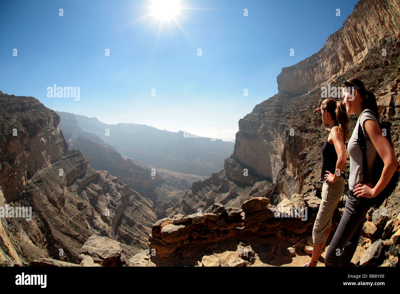 Enjoying the view over Jebel Shams in Oman Stock Photo - Alamy