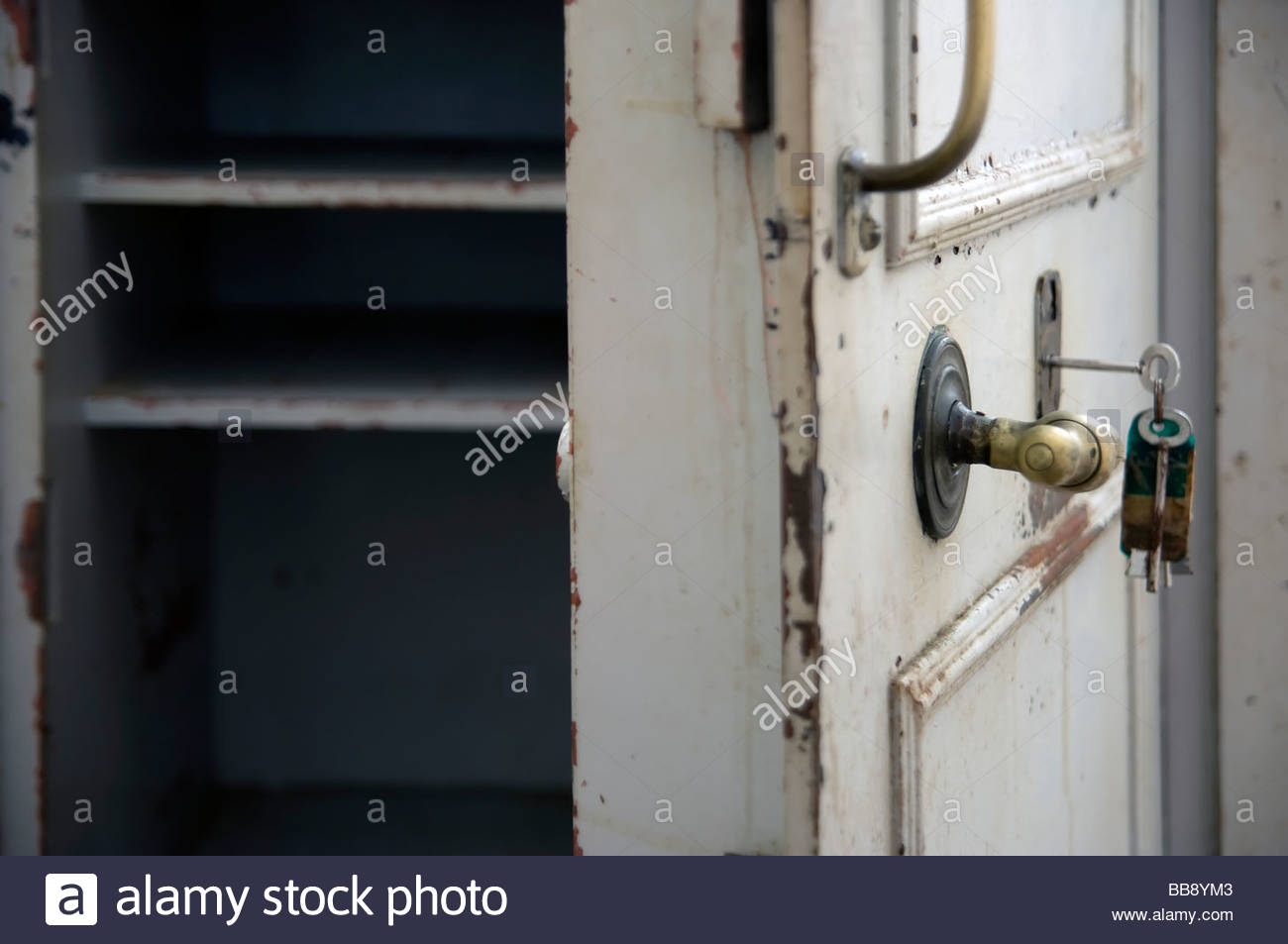 Bank Safe Old Stock Photos & Bank Safe Old Stock Images - Alamy