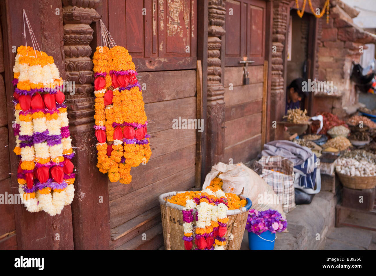 Marigolds garlands hi-res stock photography and images - Alamy