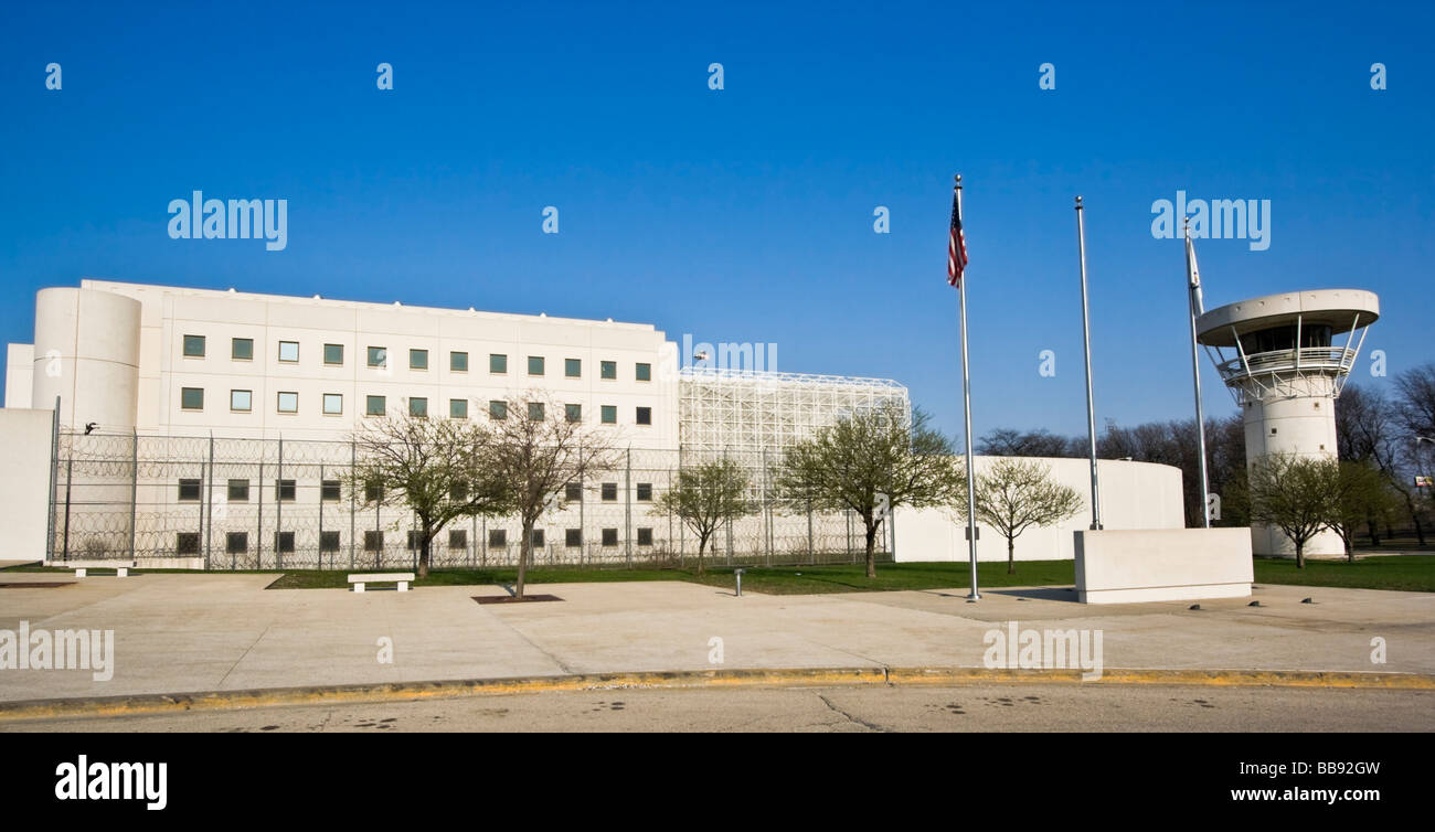 Skyscraper jail hi-res stock photography and images - Alamy