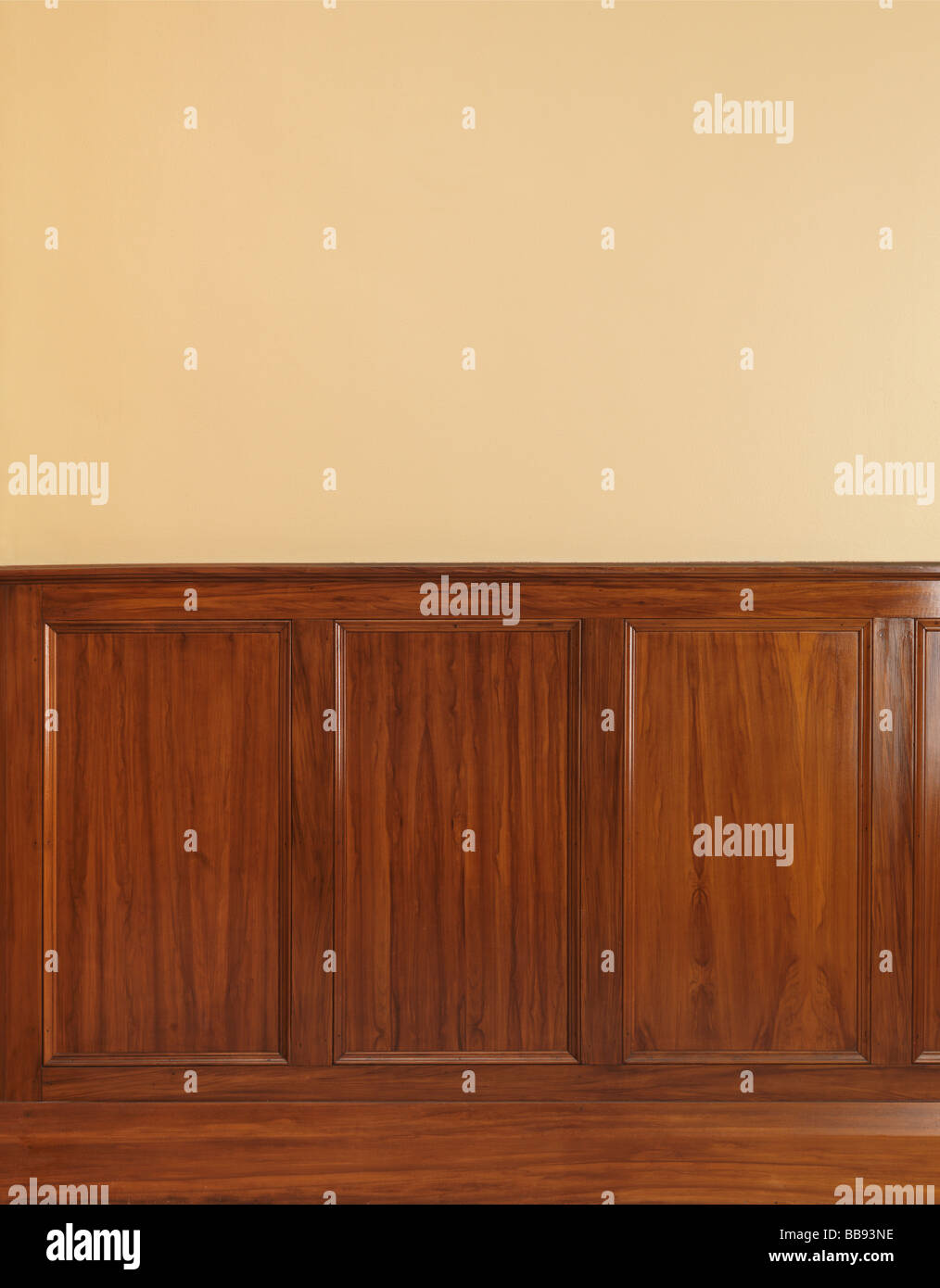 Wood paneled room hi-res stock photography and images - Alamy