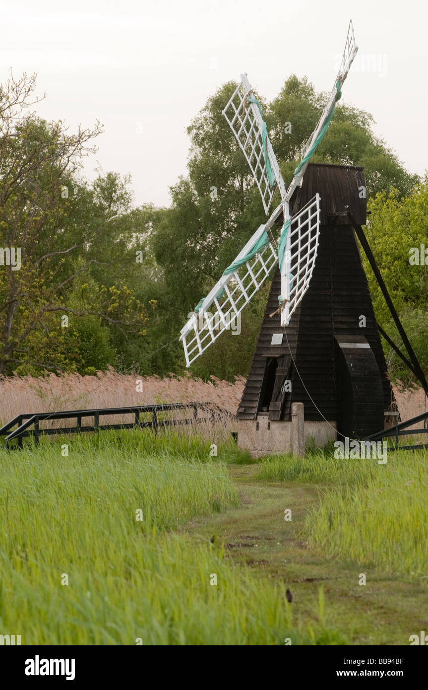 Victorian drainage pump hi-res stock photography and images - Alamy