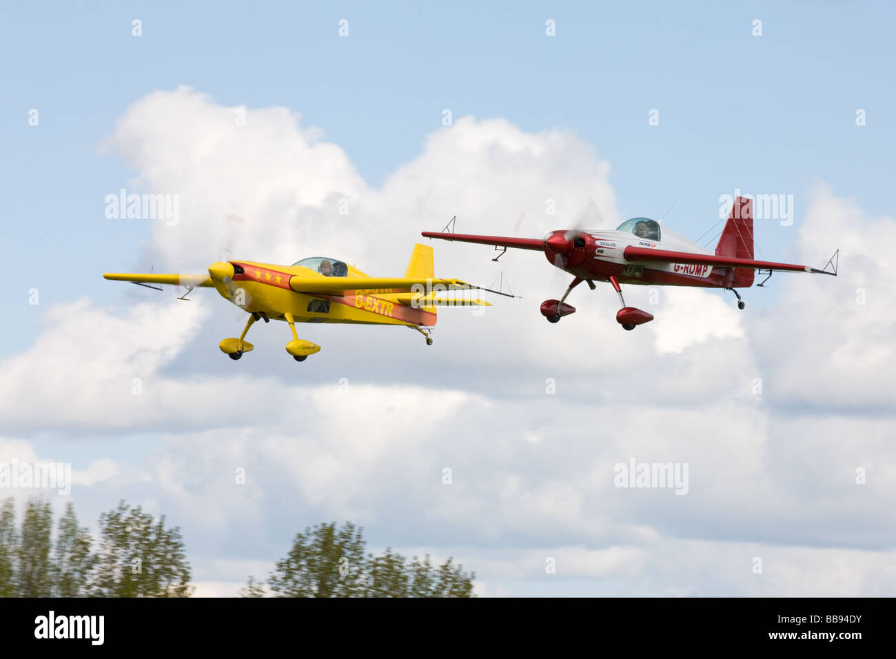 Fixed wing formation hi-res stock photography and images - Alamy