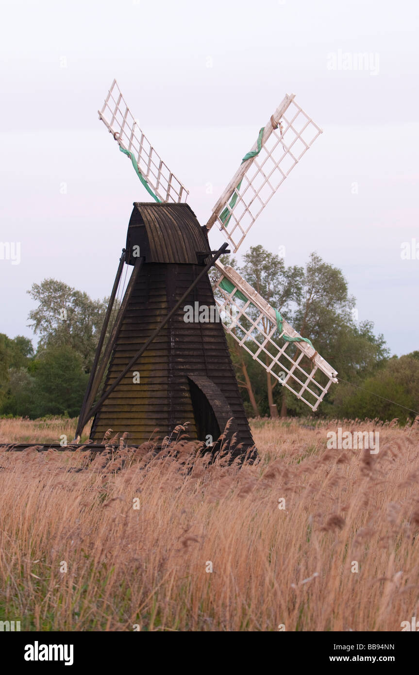 Wind pumping hi-res stock photography and images - Alamy