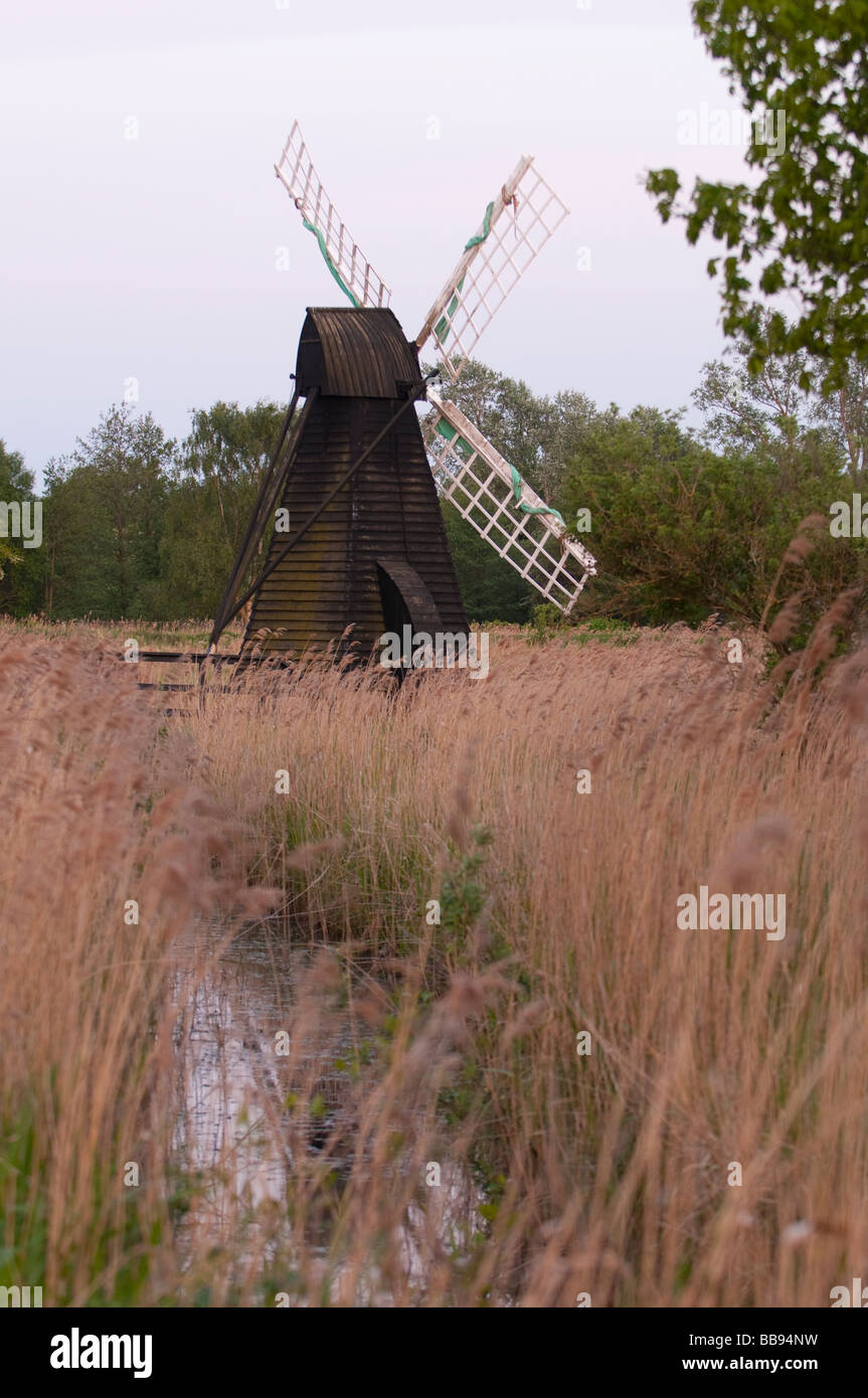 Wind powered pump hi-res stock photography and images - Alamy