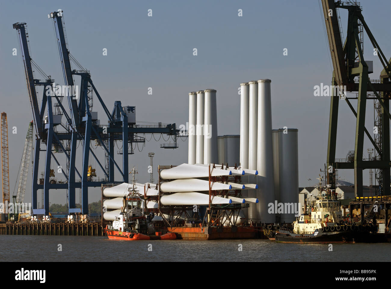 Siemens wind turbines for an offshore wind farm, Port of Felixstowe ...