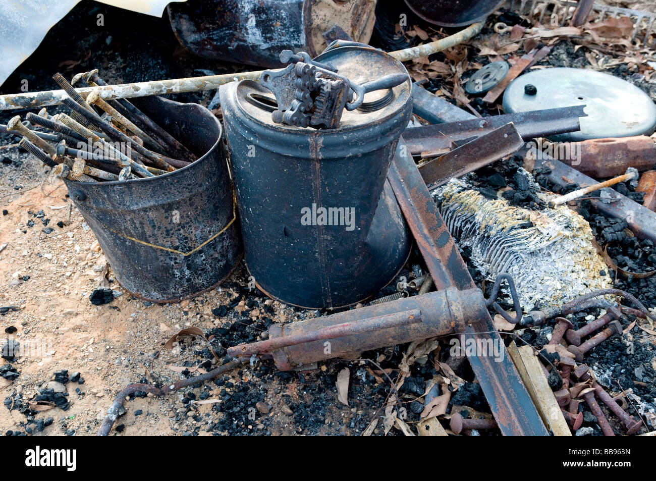 Remains of household objects after a devastating bushfire Stock Photo ...
