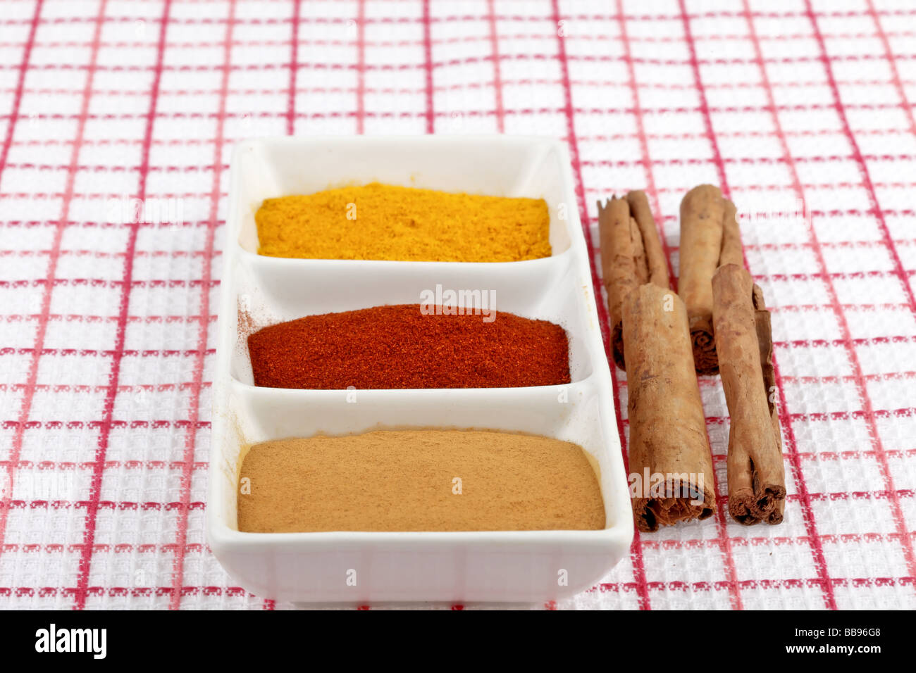 Cinnamon sticks with other spices used in cooking Stock Photo - Alamy