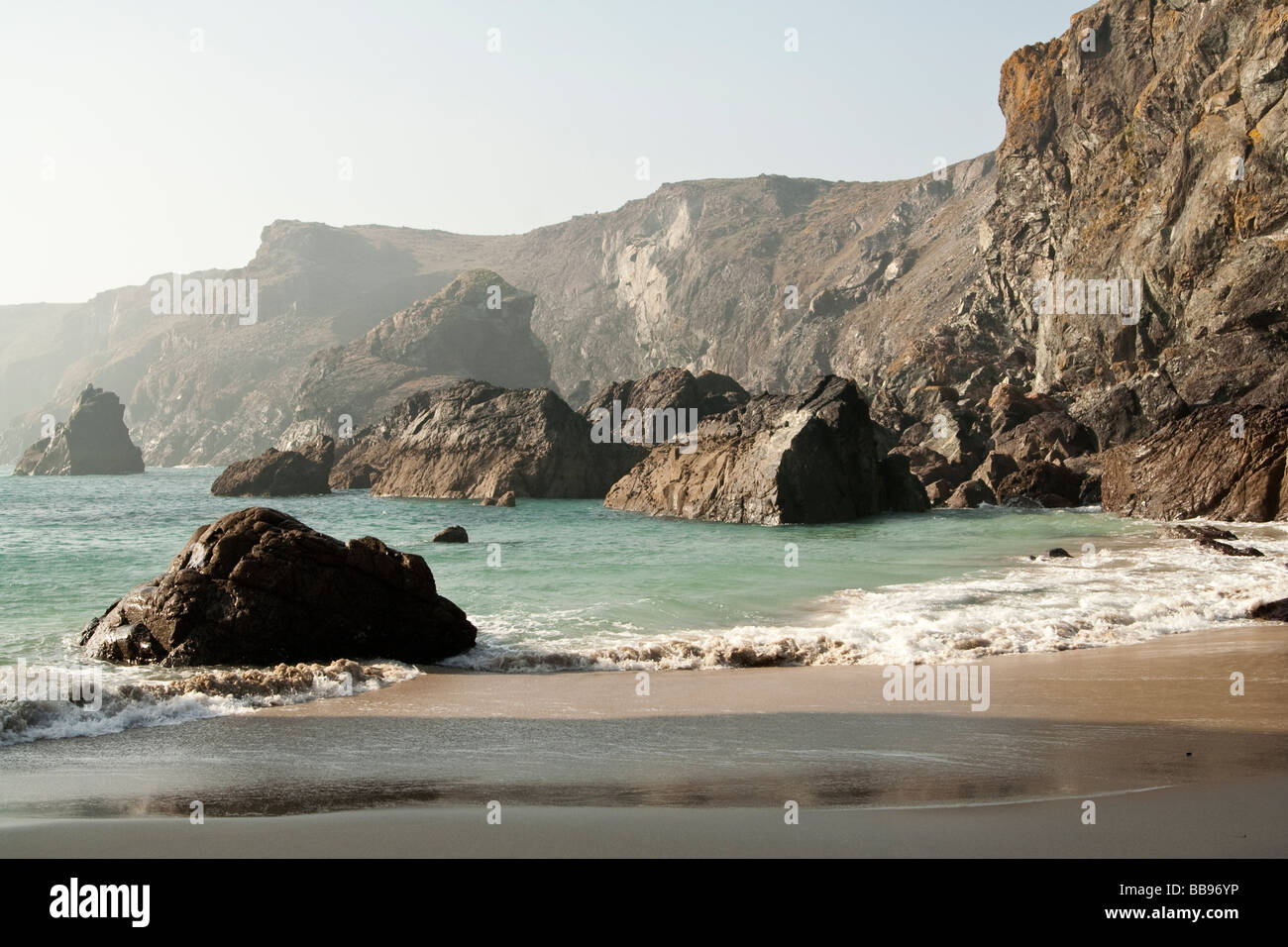 Deserted cove hi-res stock photography and images - Alamy