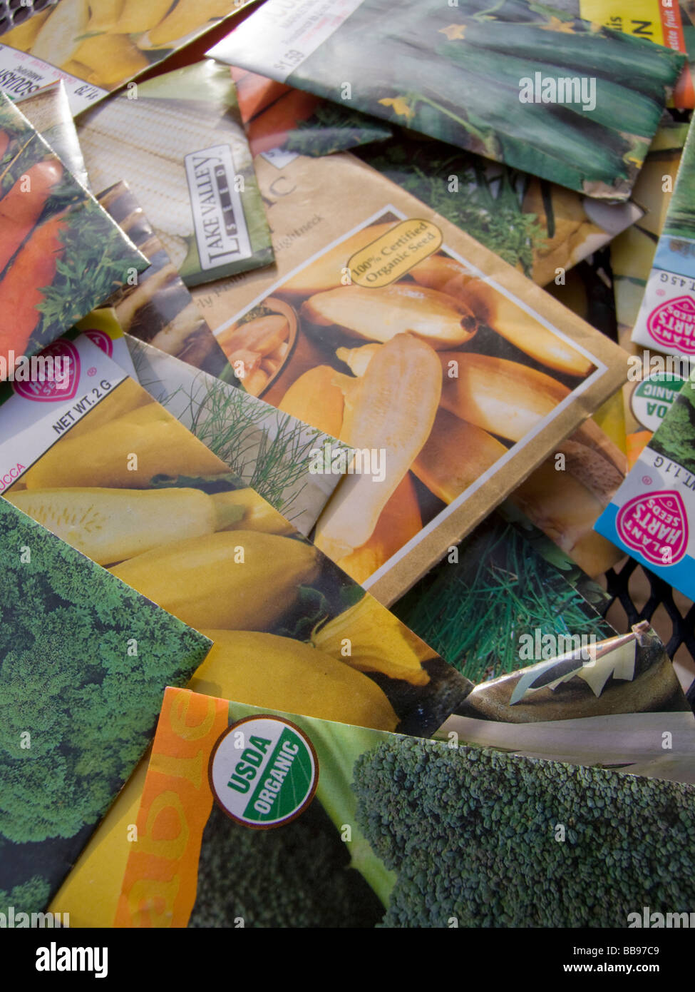 Collection of seed packets hi-res stock photography and images - Alamy