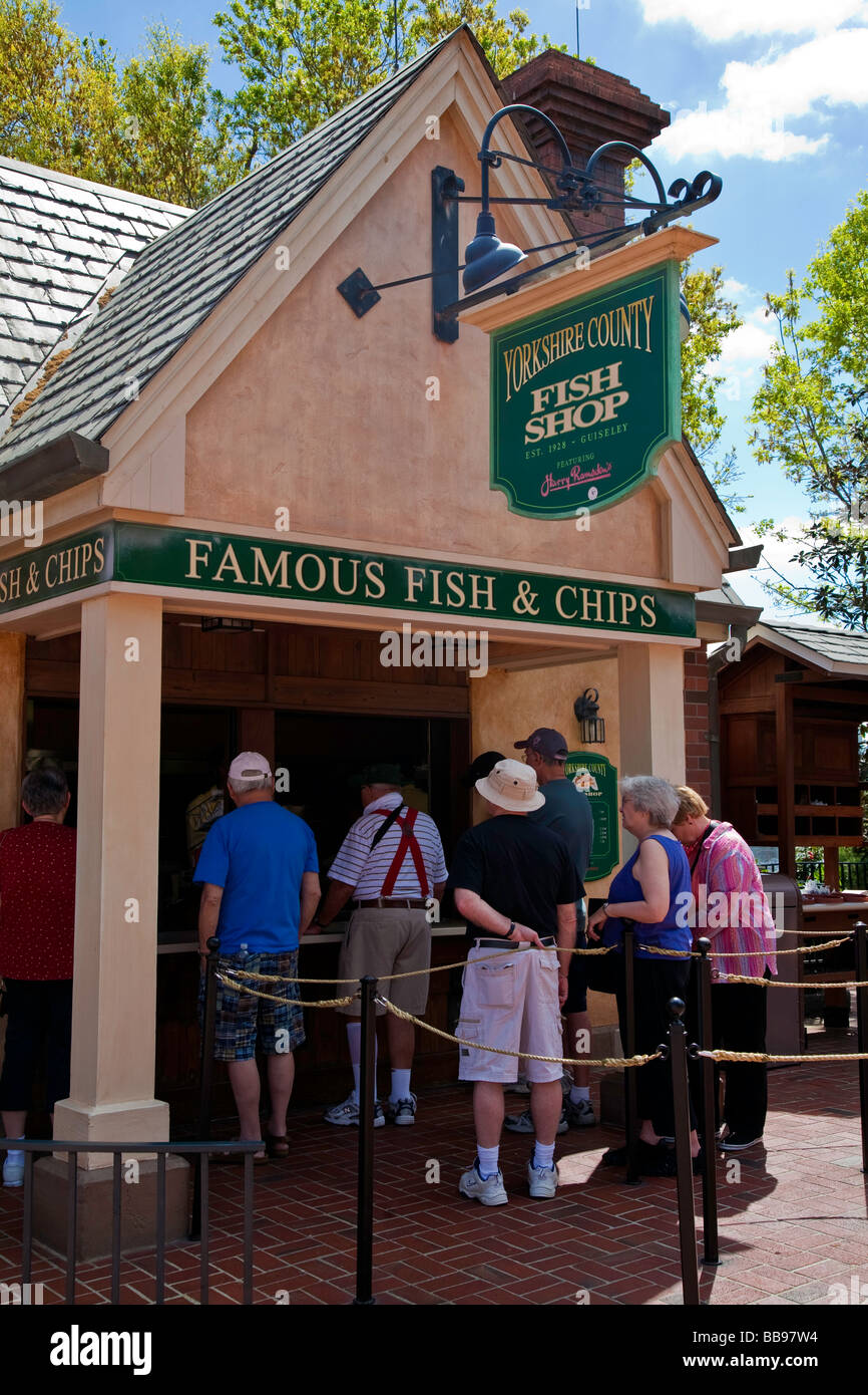 Traditional English Fish and Chips store Stock Photo - Alamy