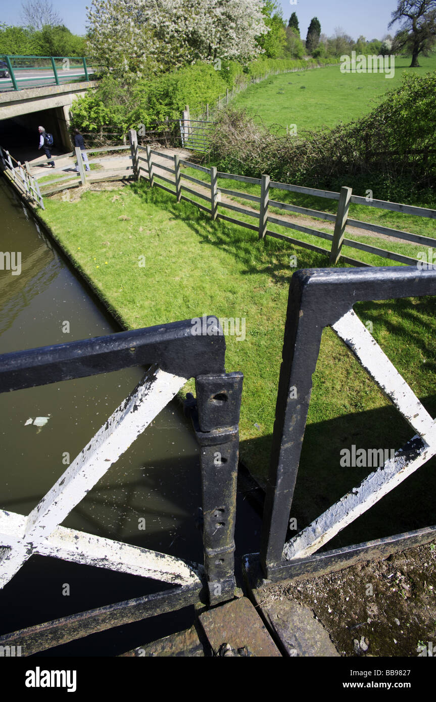 Split bridge stratford upon avon canal hi-res stock photography and ...