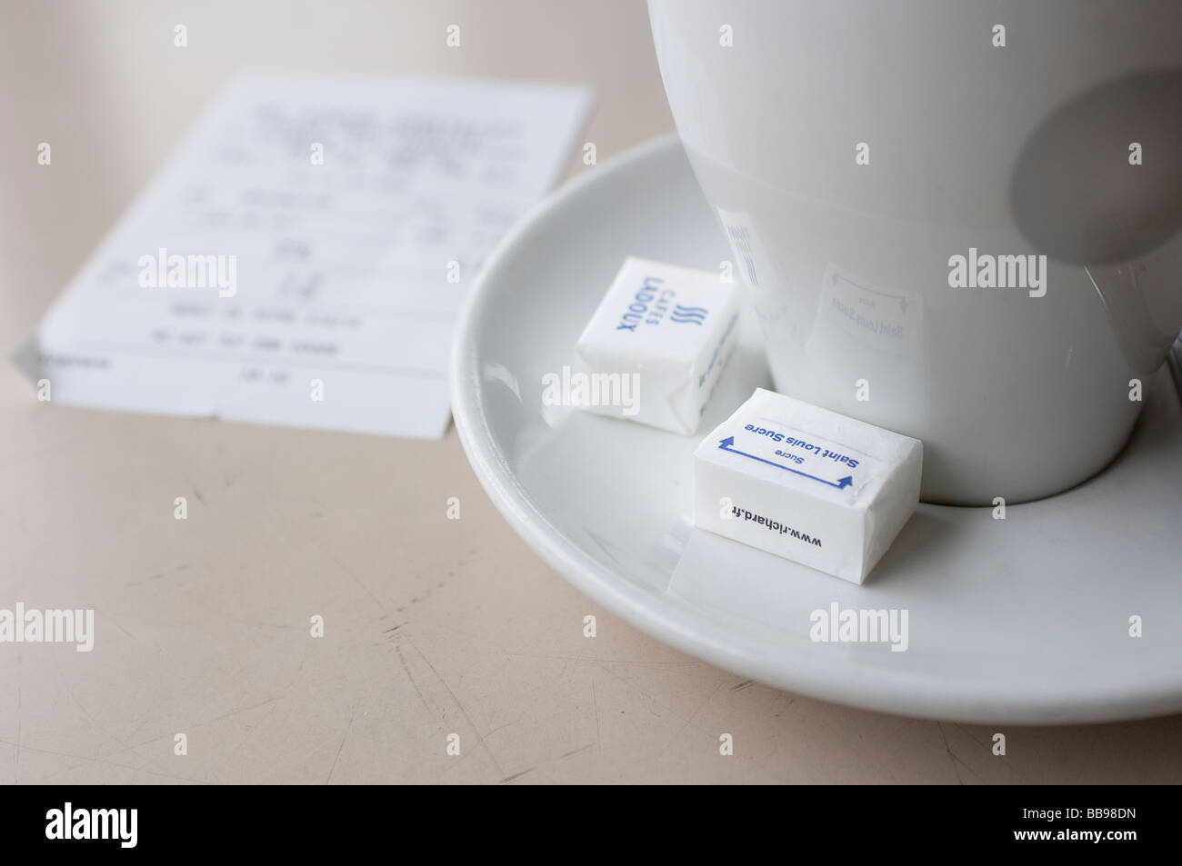 Starbucks britain hi-res stock photography and images - Alamy