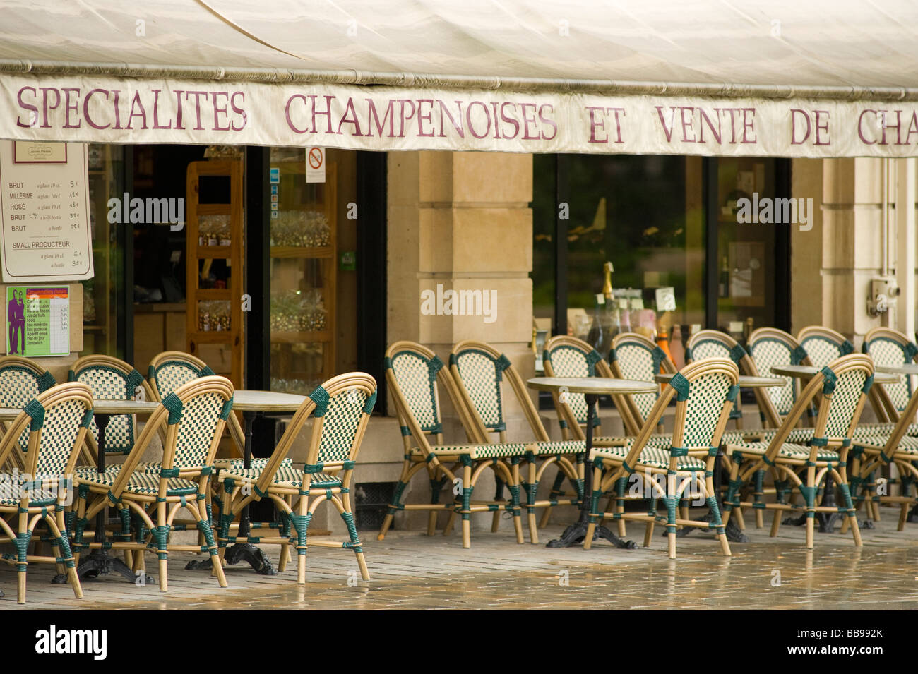 Champagne bar Reims France Stock Photo - Alamy