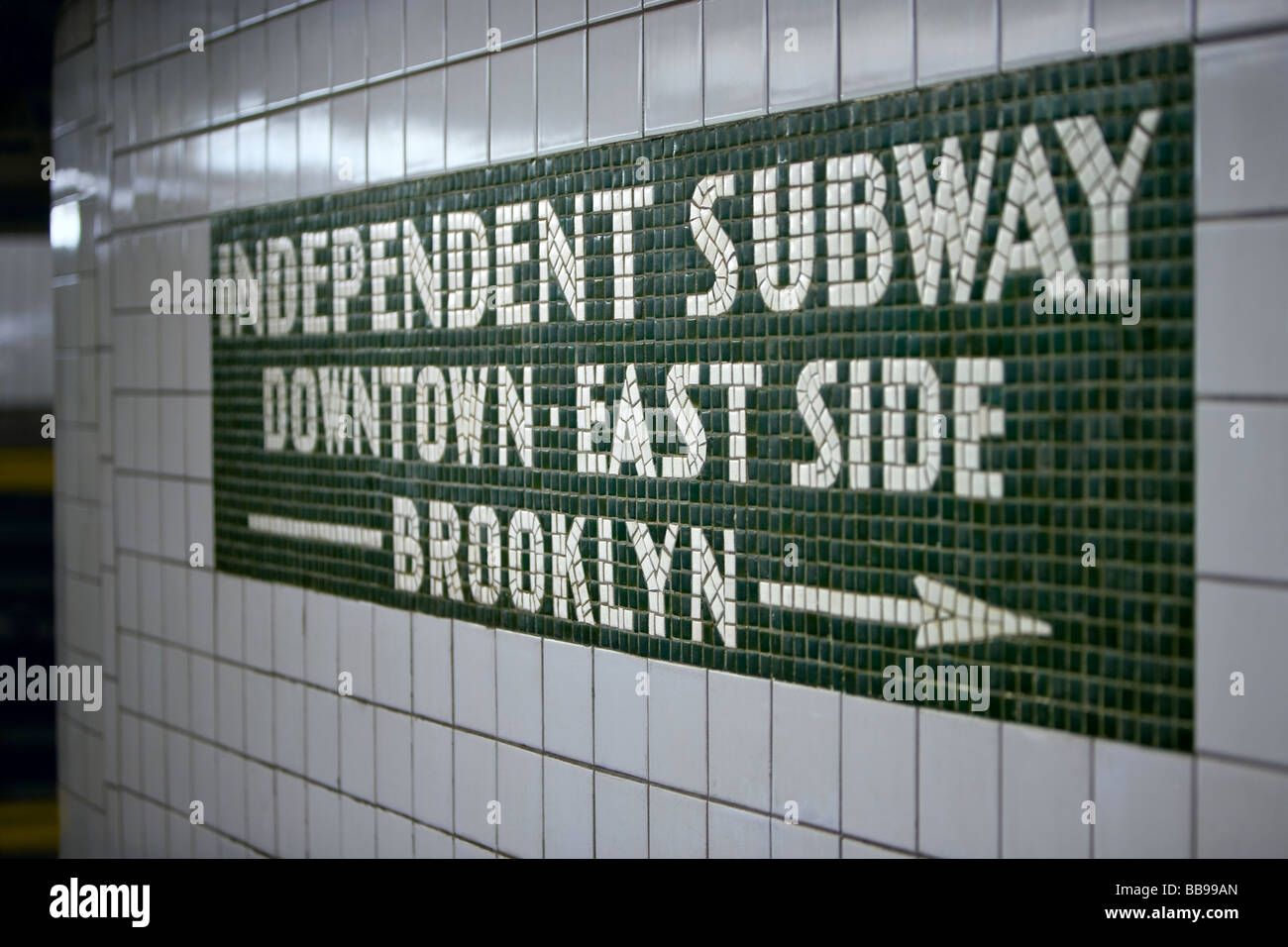 Independent subway station sign hi-res stock photography and images - Alamy