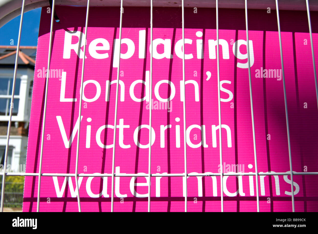thames water sign giving notice of maintenace and repairs being carried ...