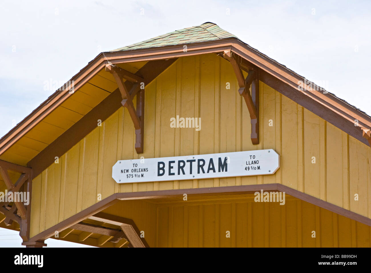 Small town railroad depot sign Stock Photo - Alamy